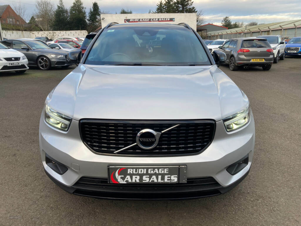 Used 2018 Volvo XC40 2.0 D3 Momentum SUV 5dr Diesel Manual Euro 6 (s/s ...