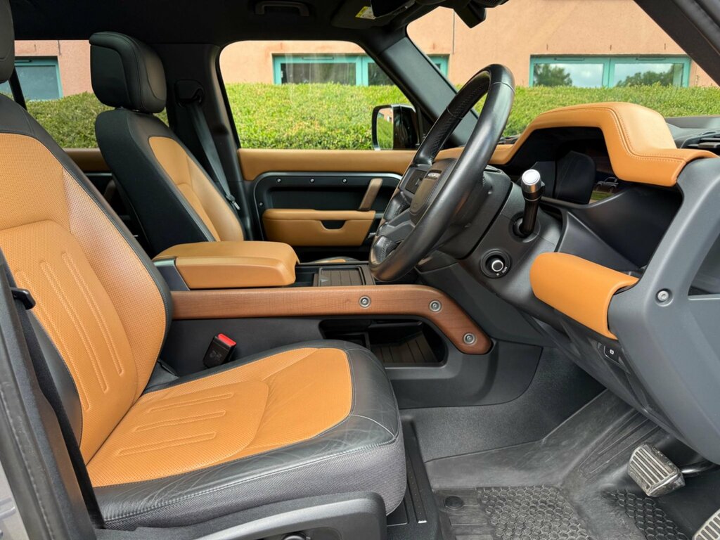 Used 2020 Land Rover Defender 110 3.0 P400 SE 110 5dr Auto - 2020 (20 ...