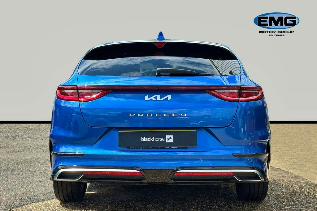 Used 2023 Kia Proceed 1.5 T-GDi GT-Line Shooting Brake Euro 6 (s/s) on ...