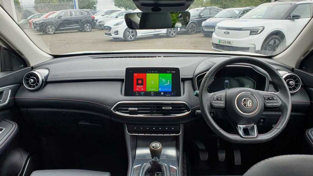 Used 2022 MG HS JA63PAR 1.5 T-GDI Exclusive 5dr on Finance in Chigwell ...